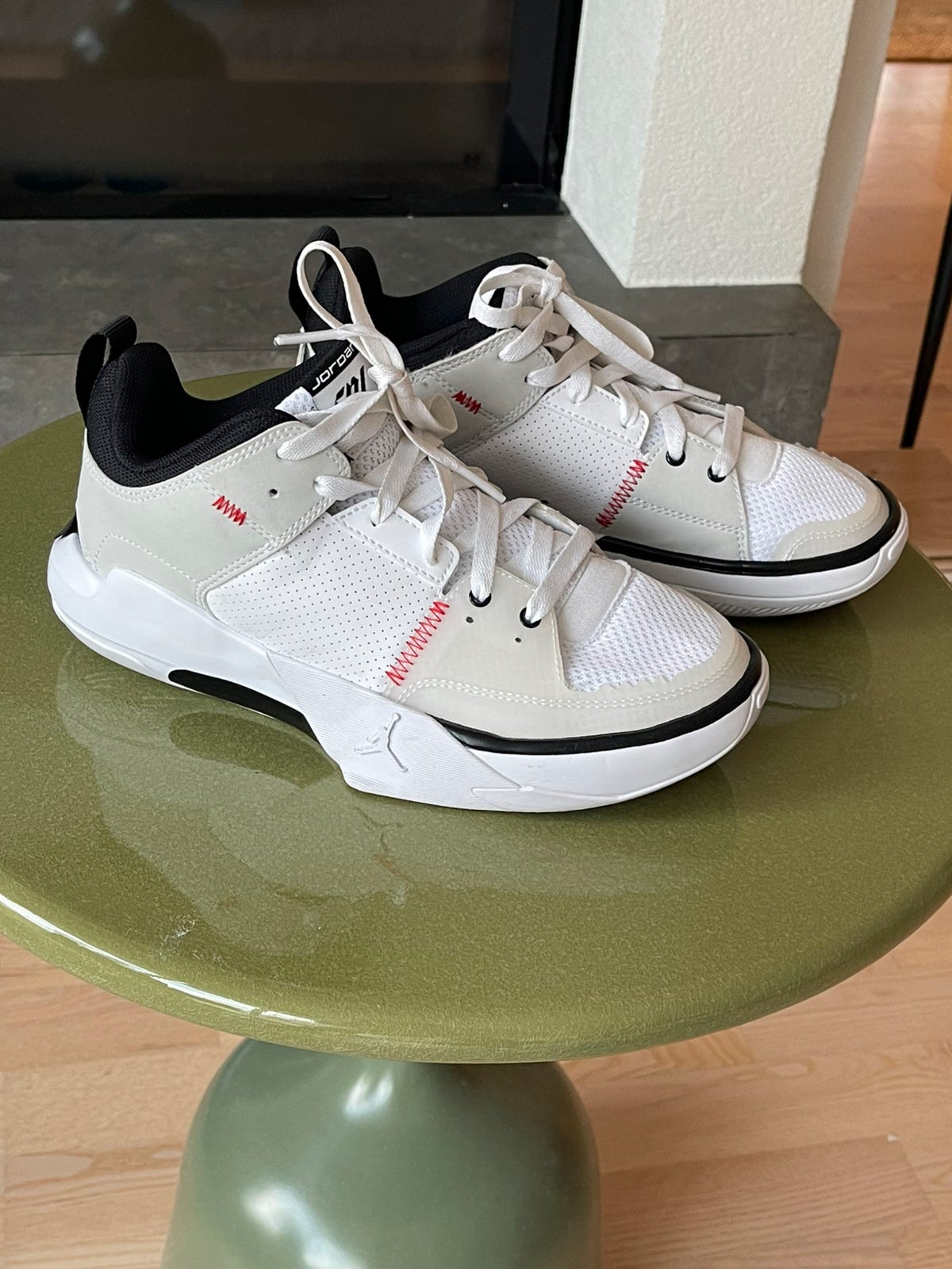 Air Jordan 1 koripallokengät, koko 37,5 | Tori