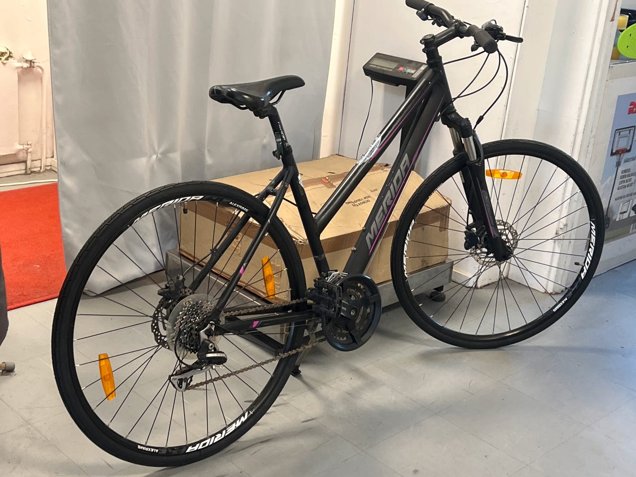 MERIDA CROSSWAY STRIKER 28” | Tori