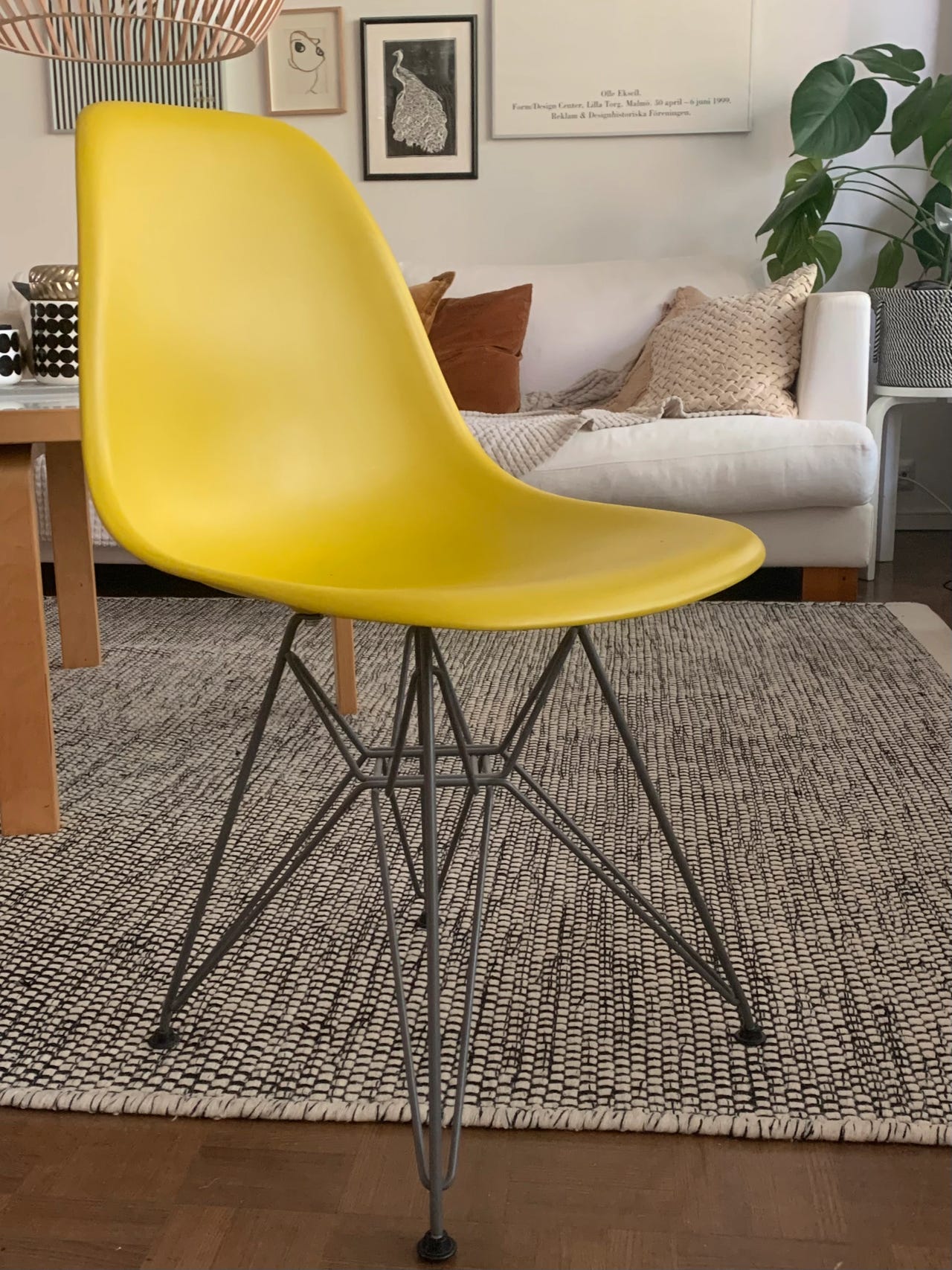 Vitra DSR mustard | Tori