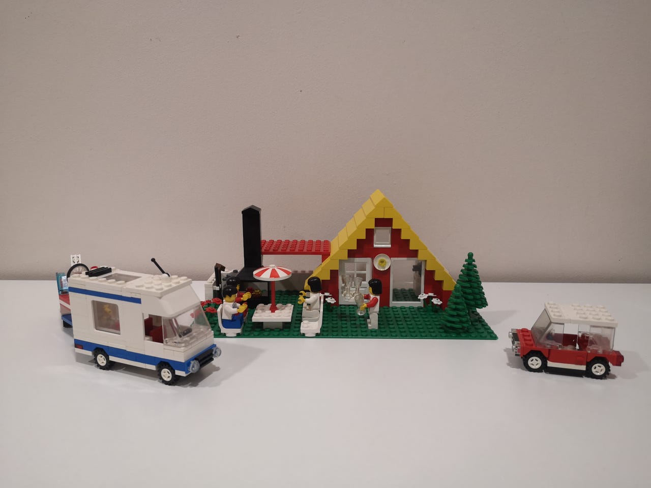 Lego 6388 Holiday Home with Caravan | Tori