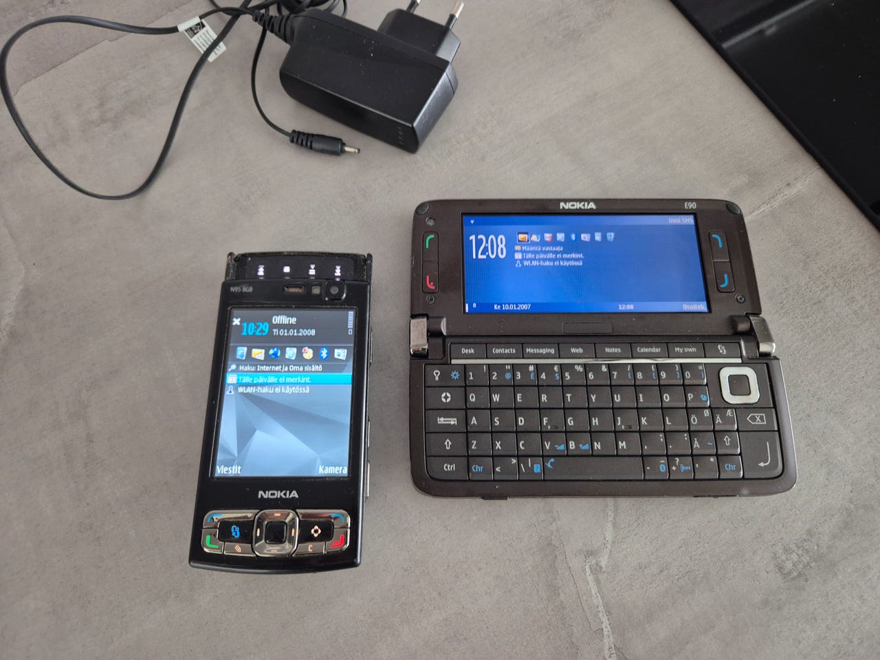 Nokia E90 Communicator ja N95 | Tori