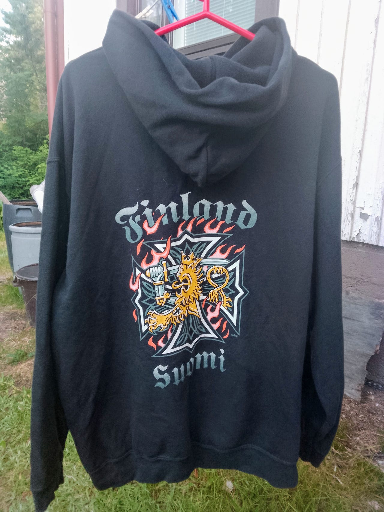 Suomi leijona/Maltan risti huppari xxl | Tori