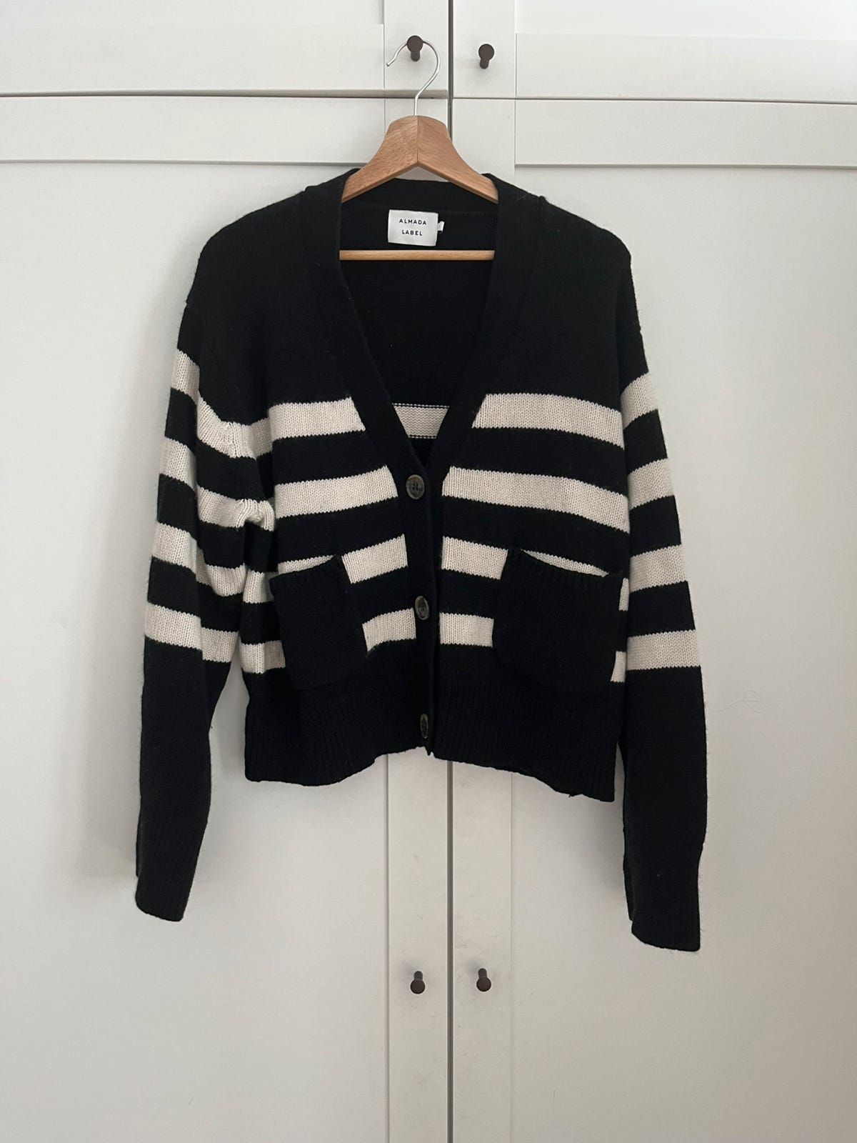 Almada label Beja L | Tori