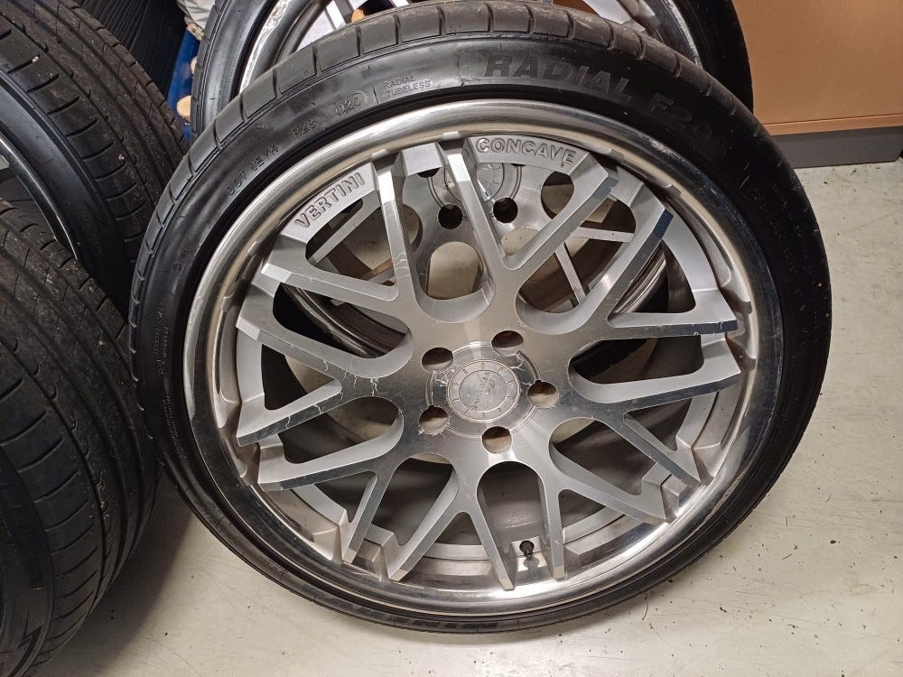 Vertini Concave 19" 5*112 | Tori