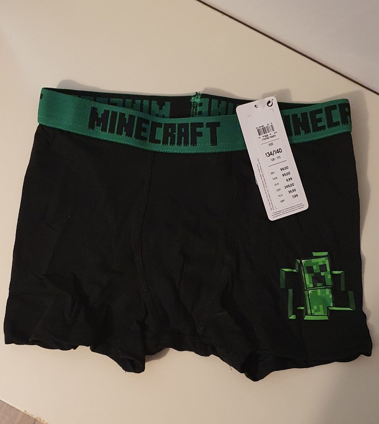 Uudet minecraft boxerit 134/140 | Tori