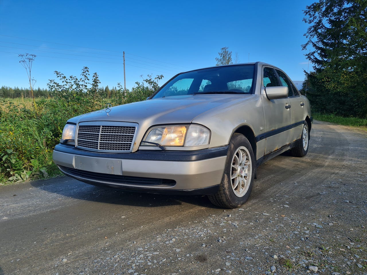 Myydään osina Mercedes-benz w202 220D om604 | Tori