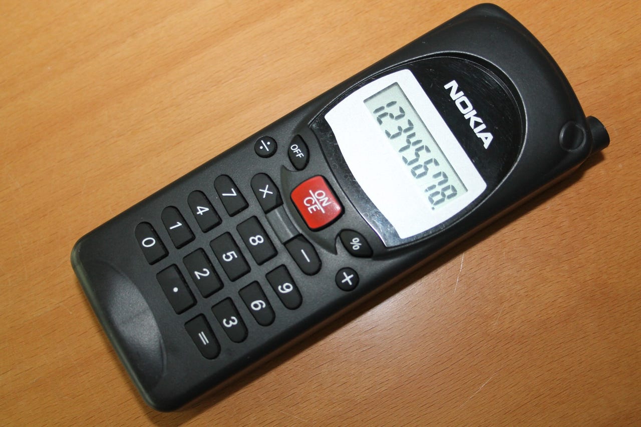 90-luku 1994 vanha Nokia 2110 taskulaskin matkapuhelin mainosesine vintage | Tori