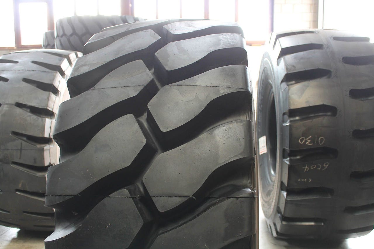 UUDET pyöräkuormaajan renkaat 23.5R25 Triangle TL538S+ L-5 T1 ** TL | Tori