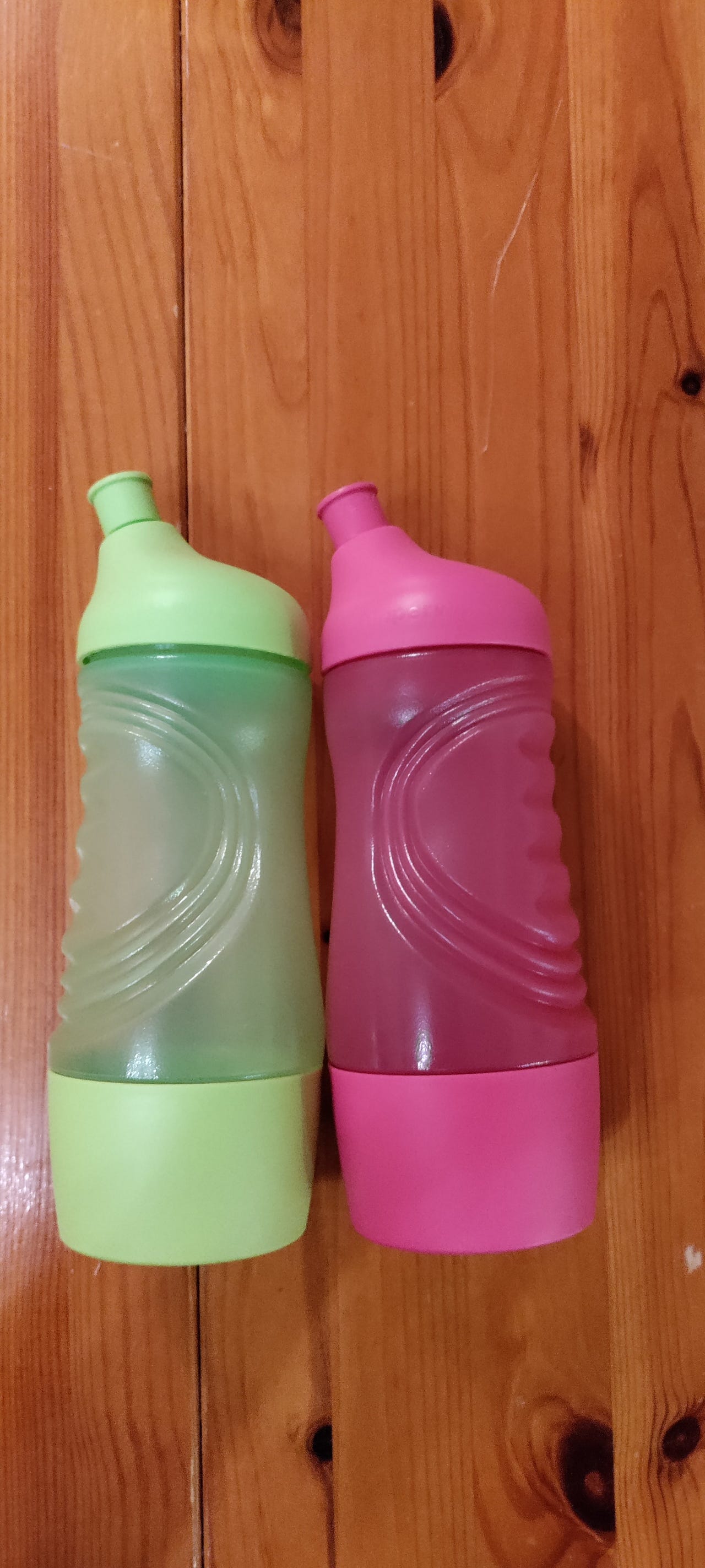 Tupperware juomapullo säilytys rasialla | Tori