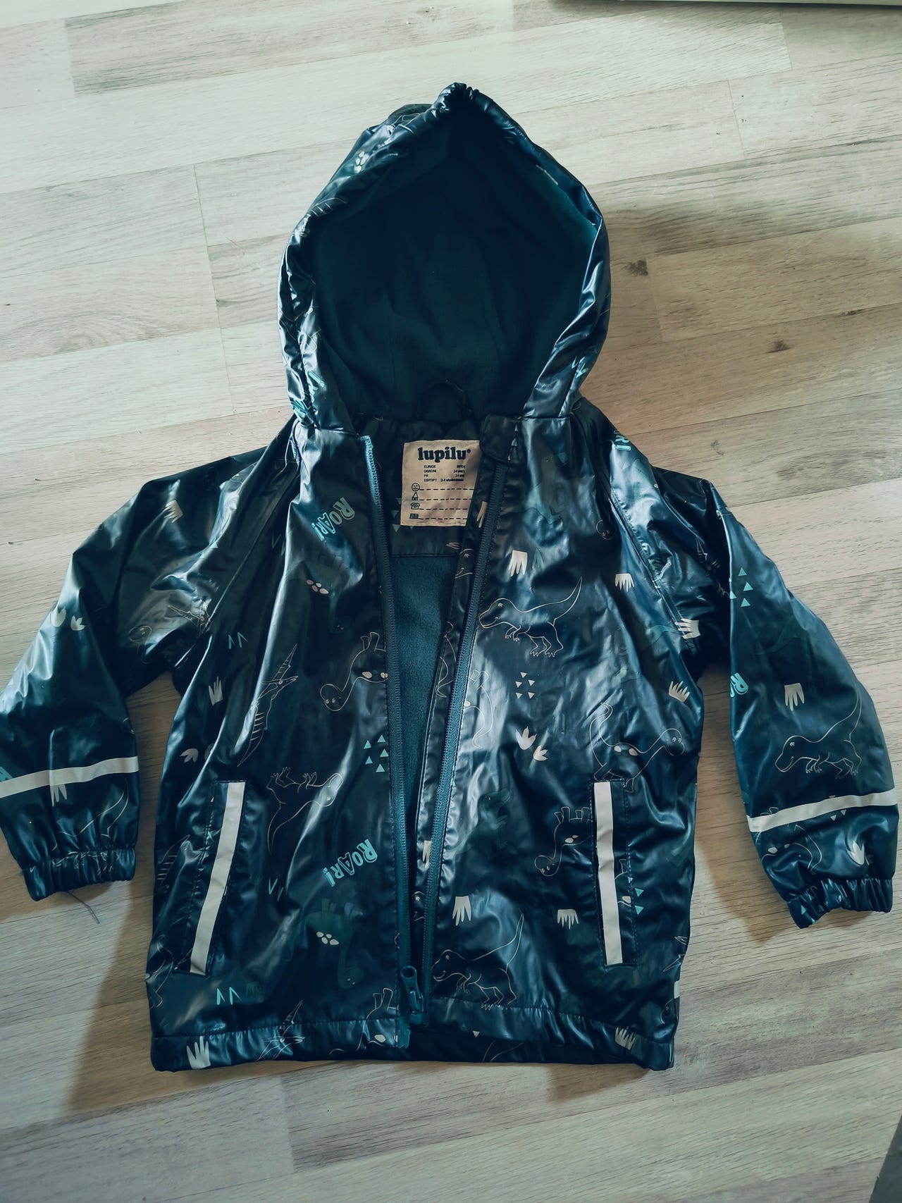 Fleecevuorellinen sadetakki | Tori