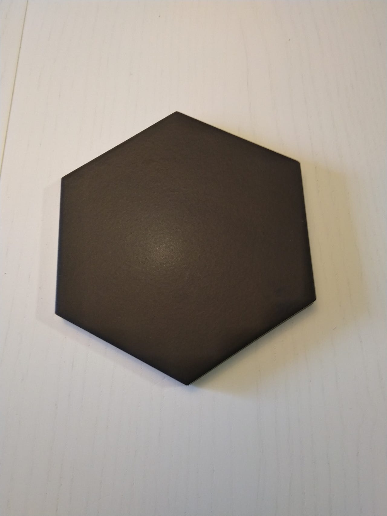 Musta Cello hexacon lattialaatta n.2m2 | Tori