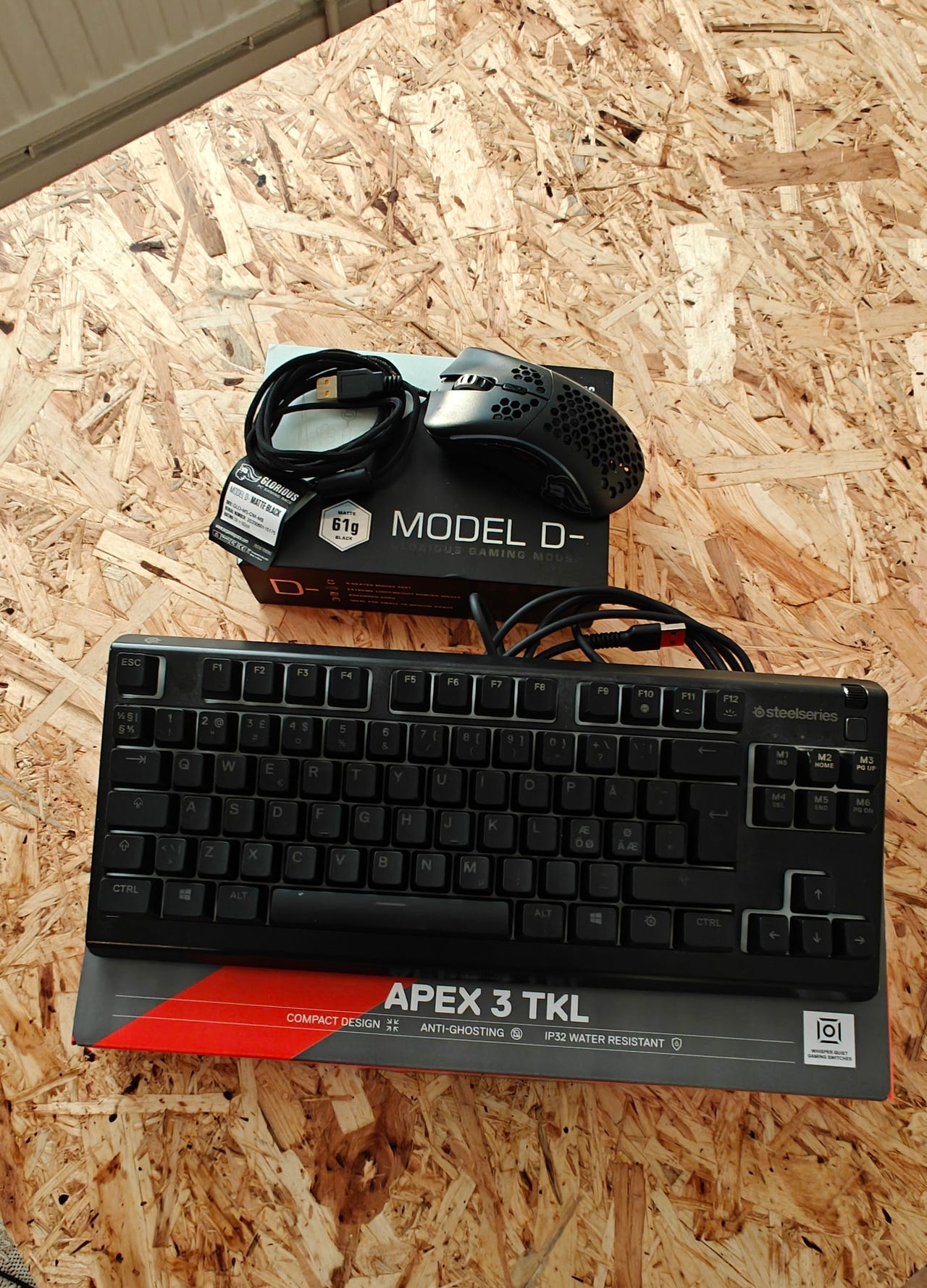 Peli näppäimistö ja hiiri | Tori