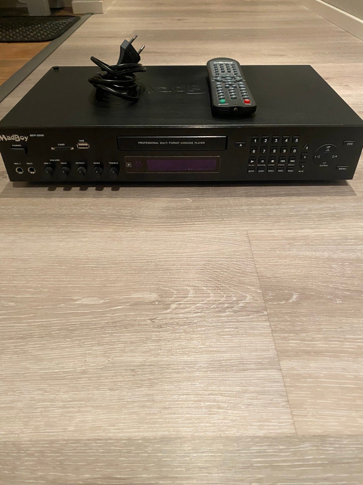 Madboy MFP-2000 karaokesoitin | Tori