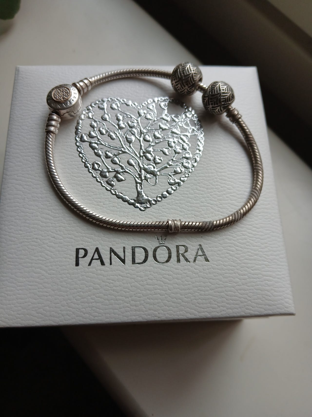 PANDORA RANNEKORU | Tori