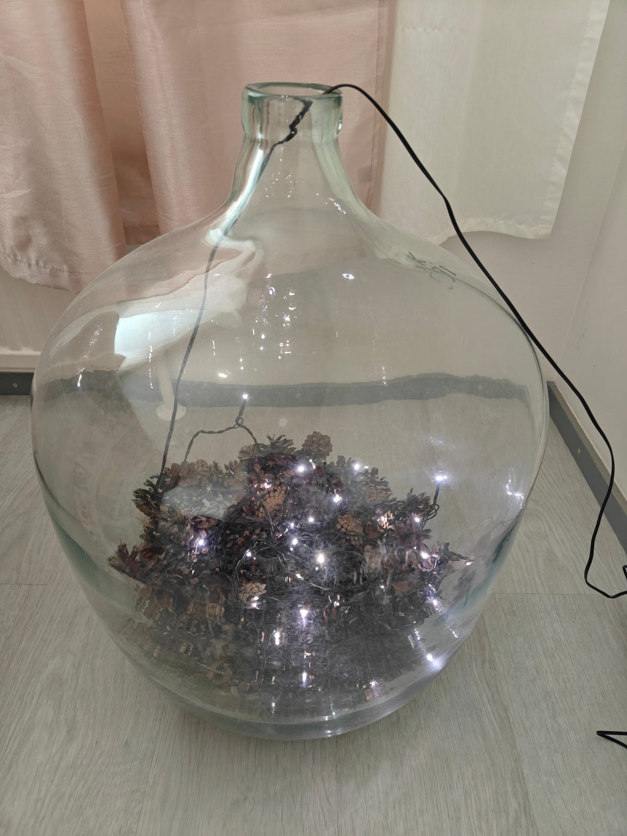 AIV pullo valoineen | Tori