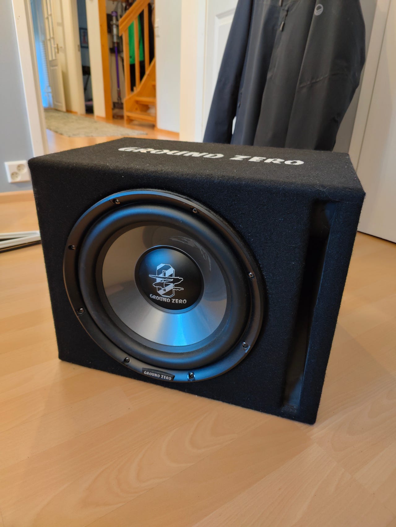 Ground Zero 12" subwoofer | Tori