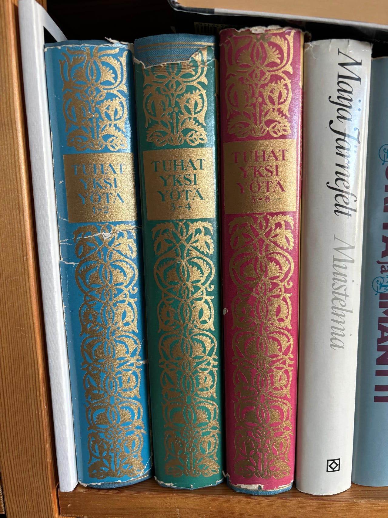 Tuhat yksi yötä | Tori