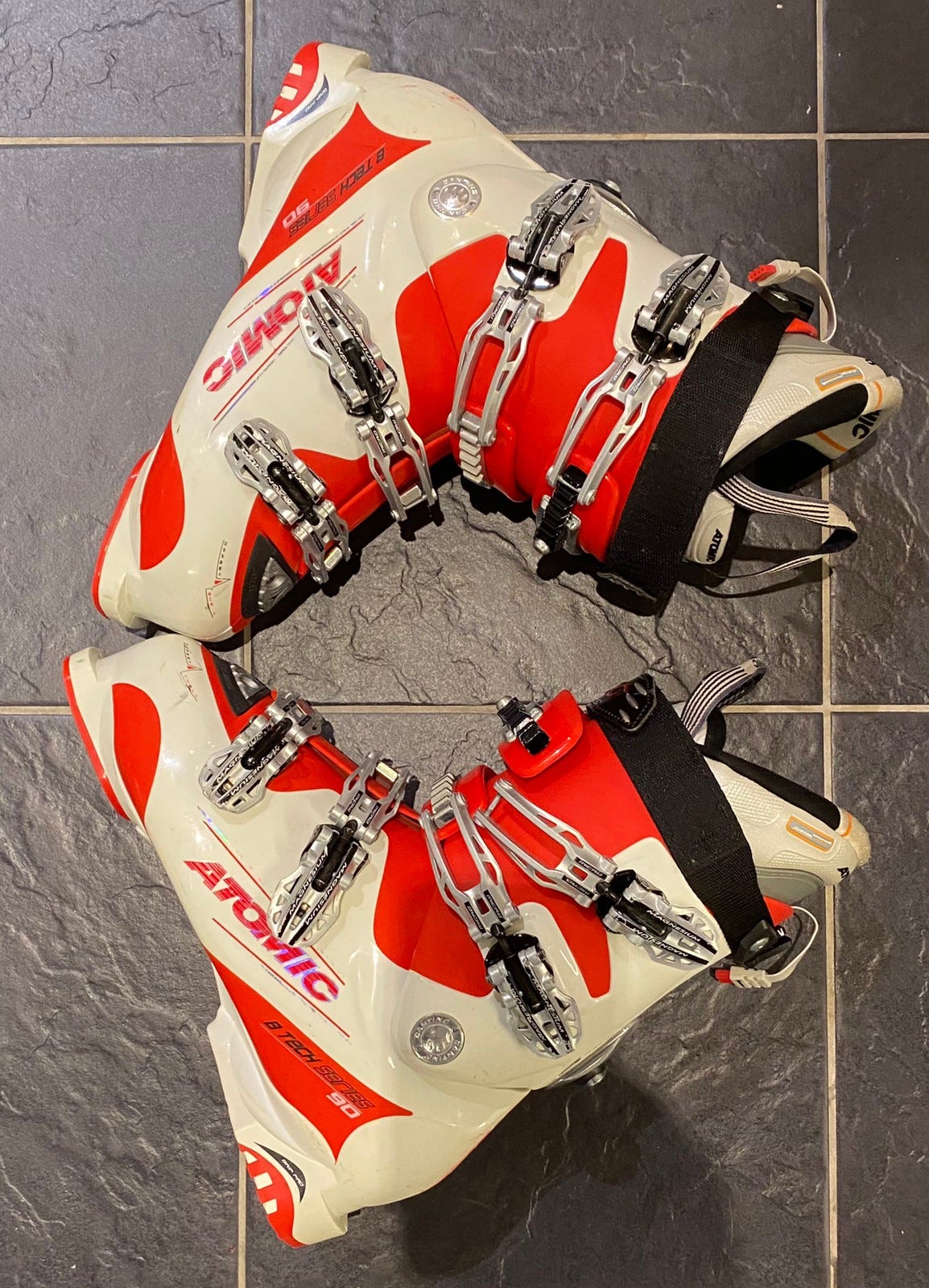 Myydään laskettelu monot: Atomic B Series 90. | Tori