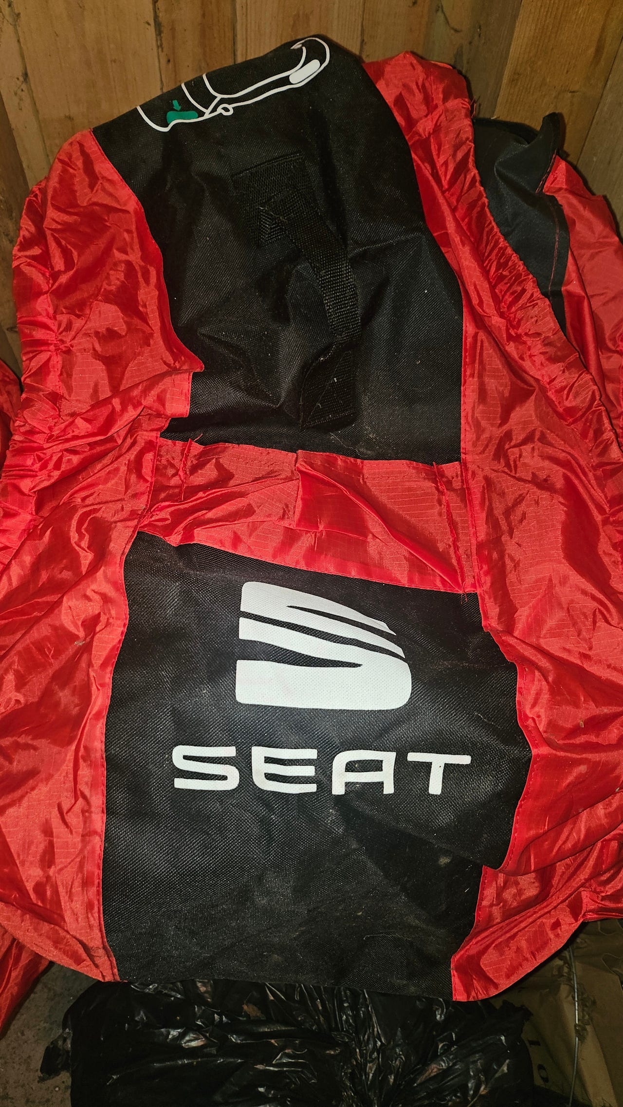 Seat auton renkaiden suojat | Tori