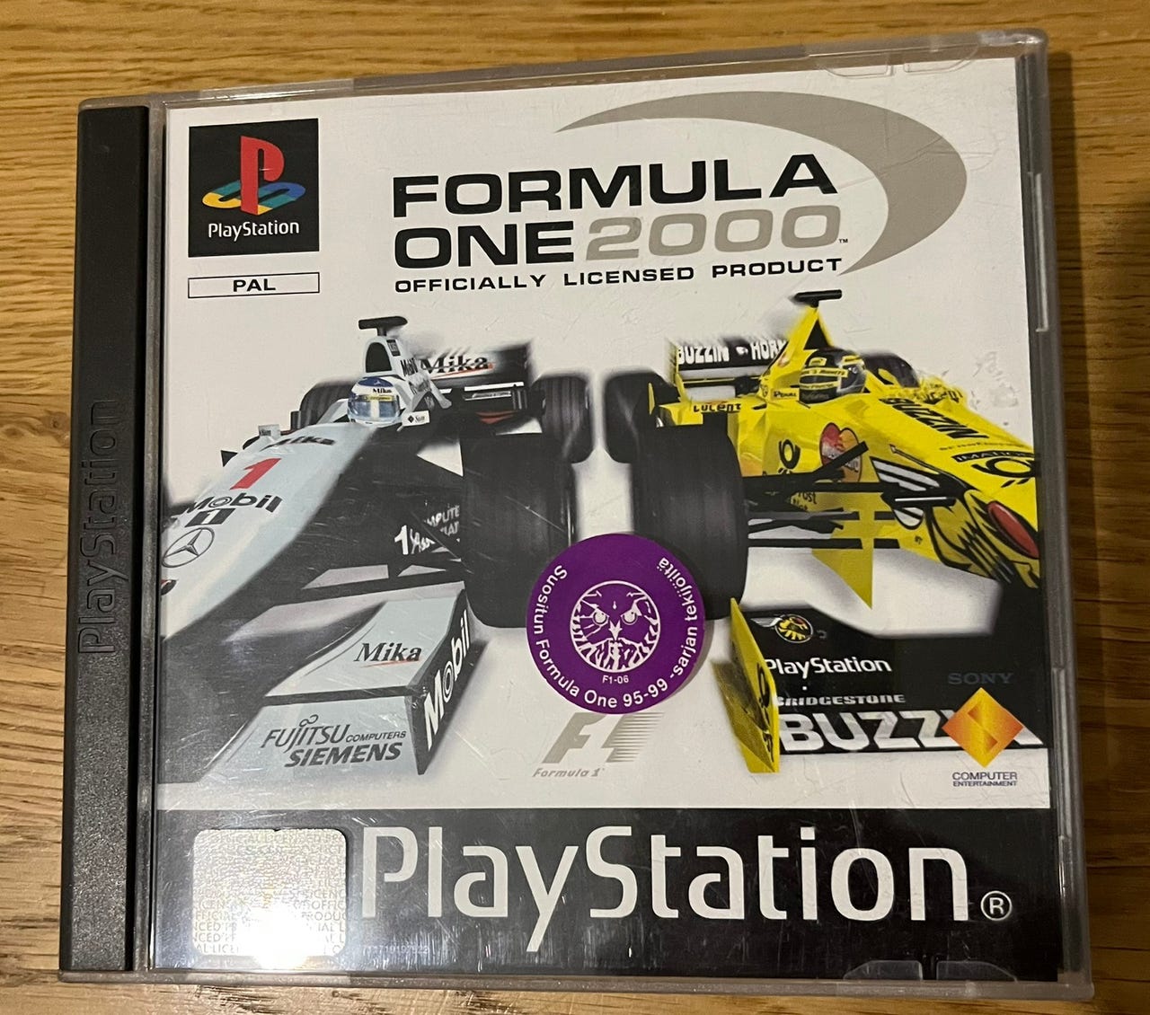 Playstation Formula One 2000 peli | Tori