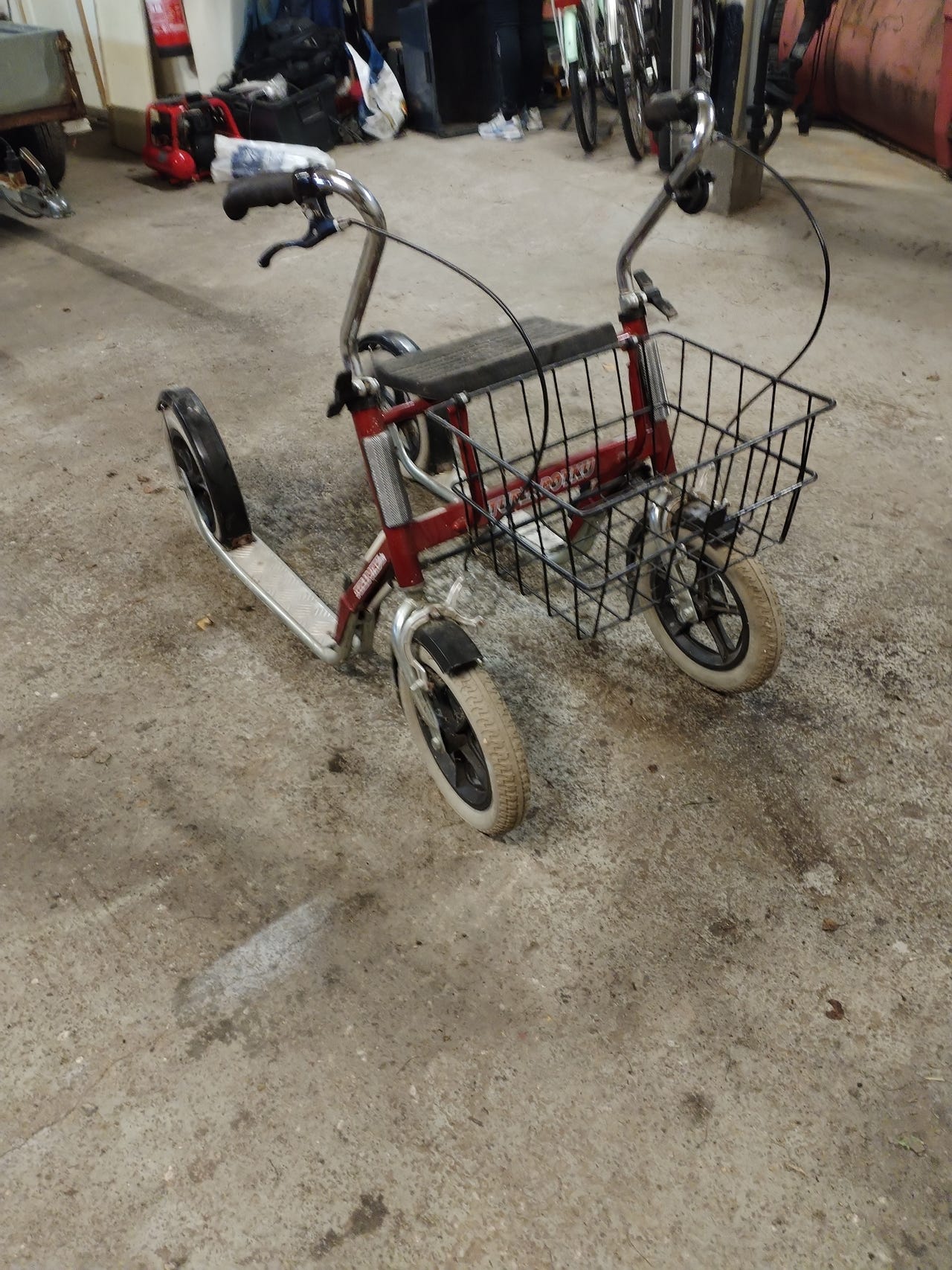 Tuplapotku rollaattori/ potkukelkka | Tori