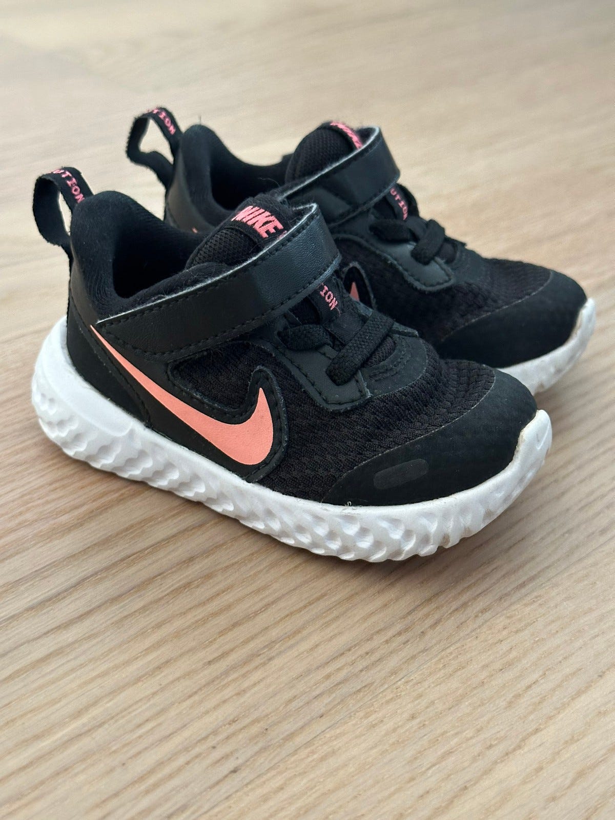 Nike Revolution -lenkkarit 21 | Tori