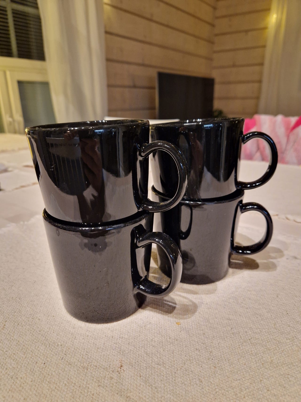 Iittala Teema mustat mukit 4kpl | Tori