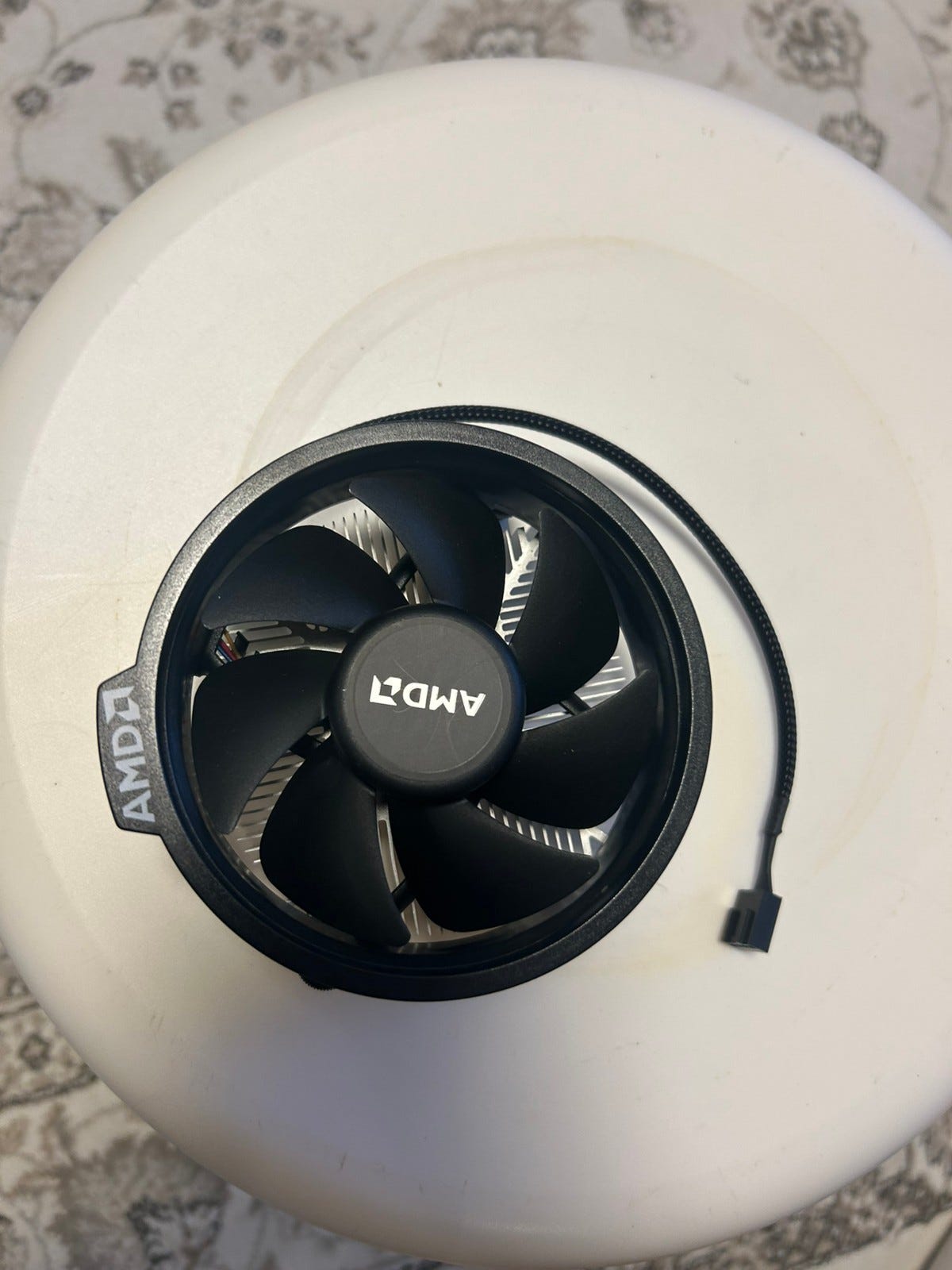 AMD Wraith Stealth prosessorijäähdytin | Tori