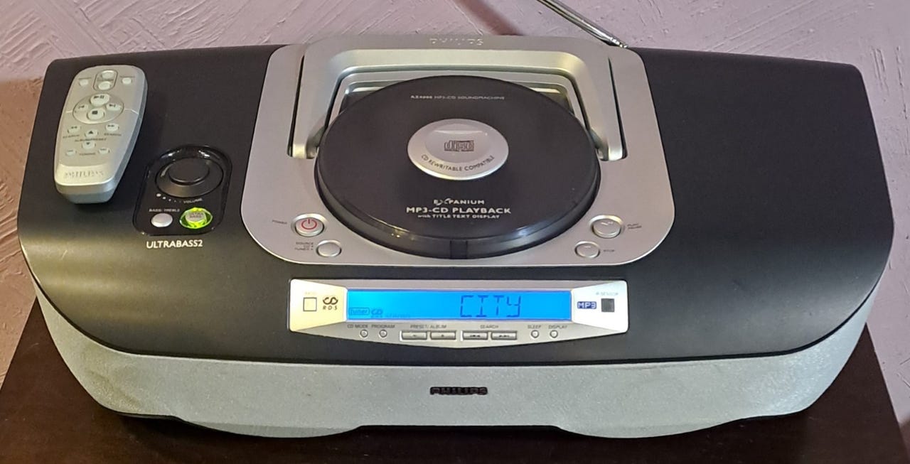 Laadukas Philips AZ4000 MP3 CD Sound Machine | Tori