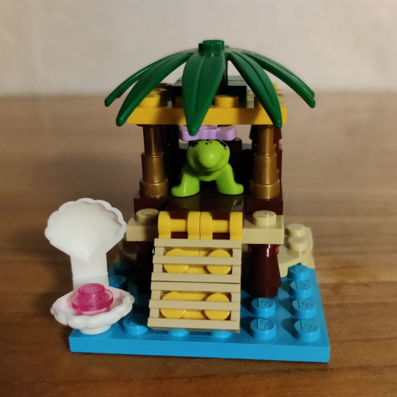 Lego Friends Turtle's Little Oasis 41019 | Tori