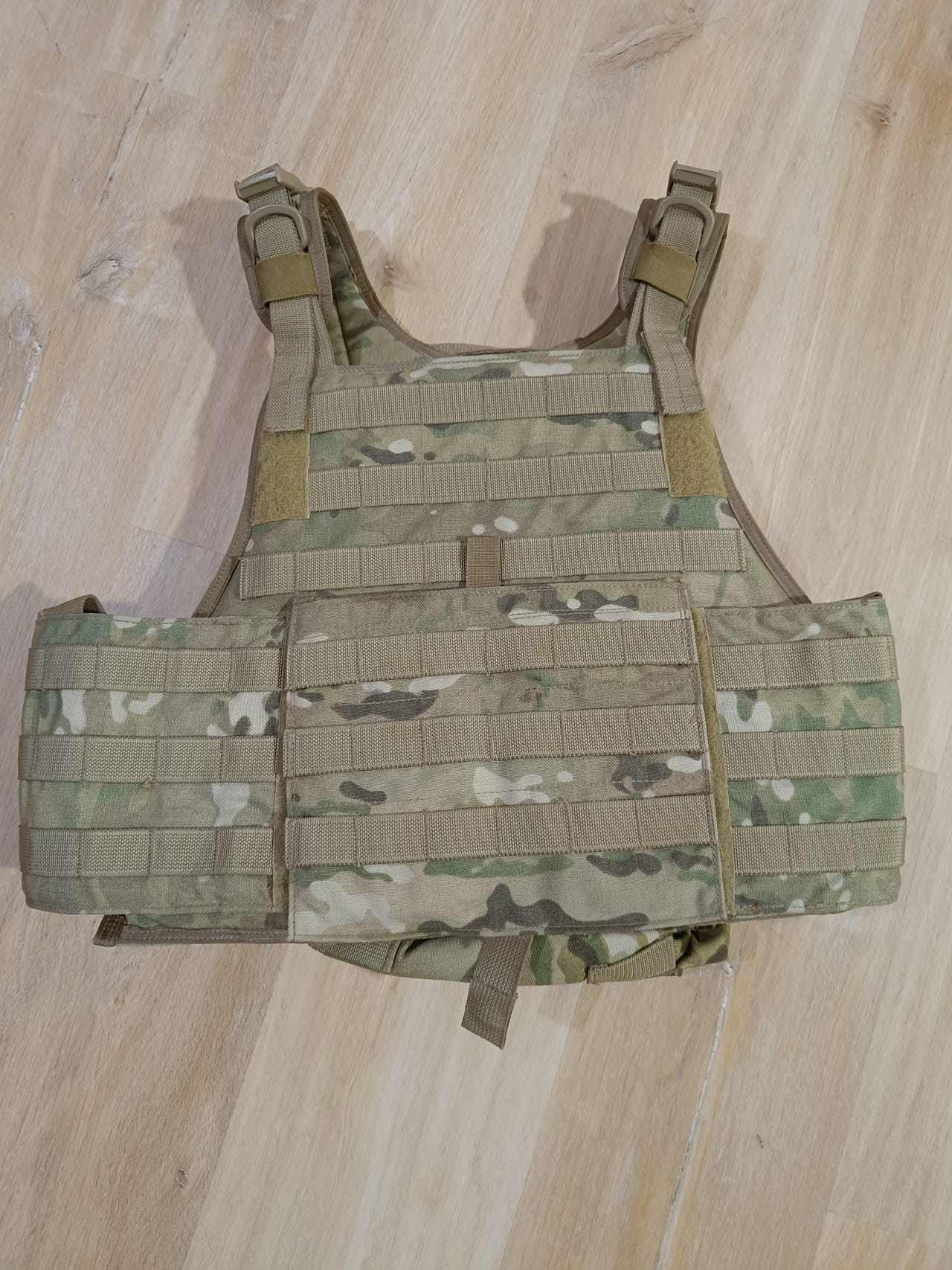 Eagle platecarrier | Tori