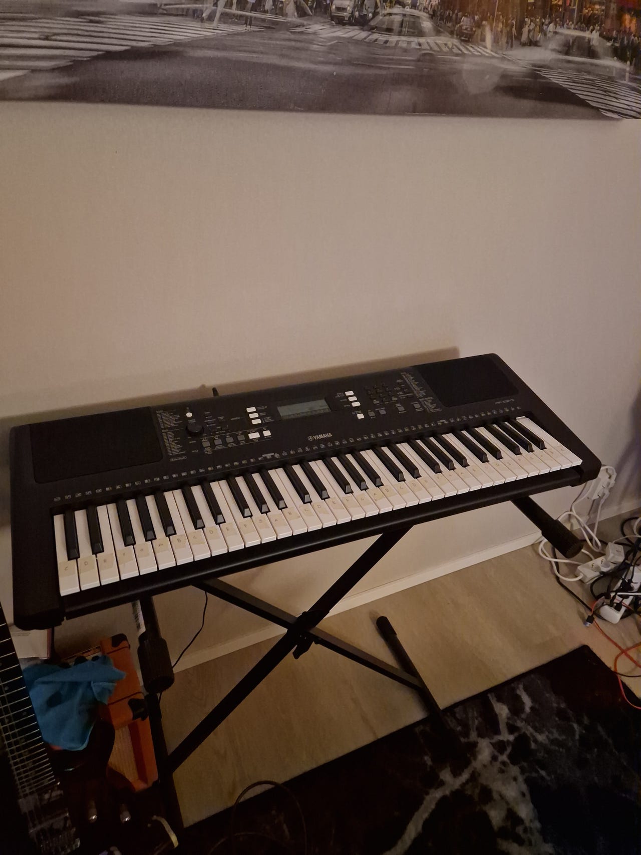 Yamaha psr E-373 | Tori