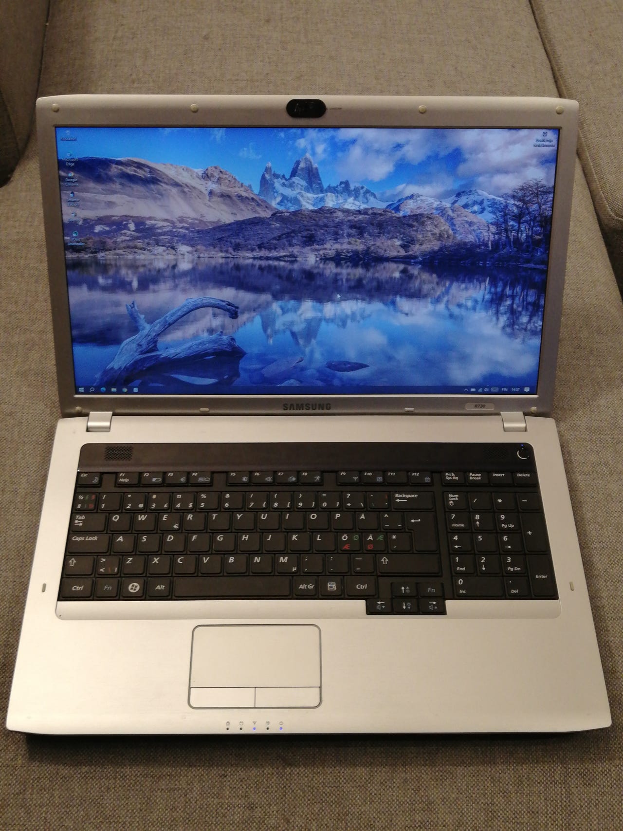 Samsung NP-R730-JS06SE | Tori