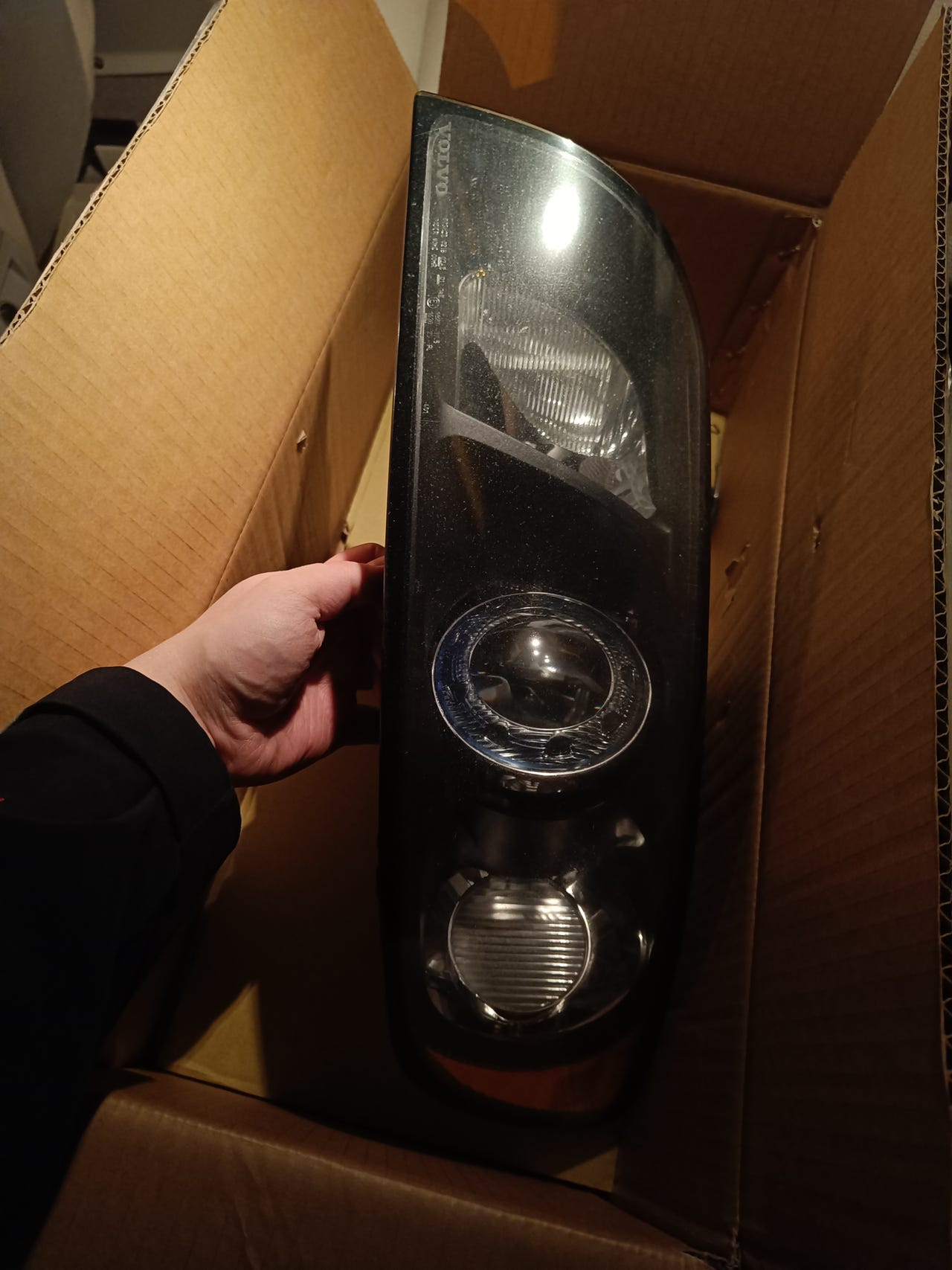 Volvo S40 2006 / vasen xenon ajovaloumpio OE 31335245 | Tori