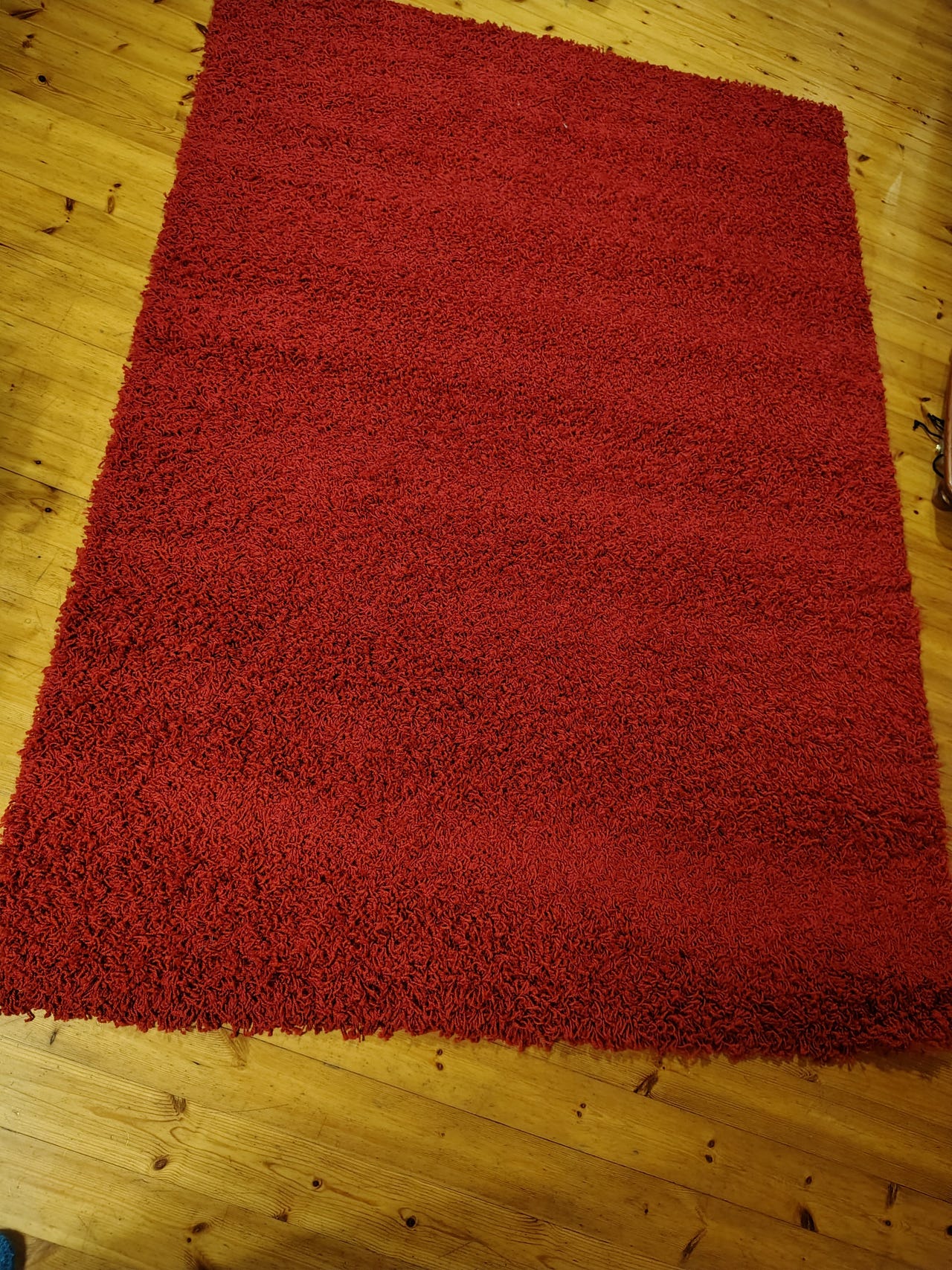 Punainen iso matto | Tori
