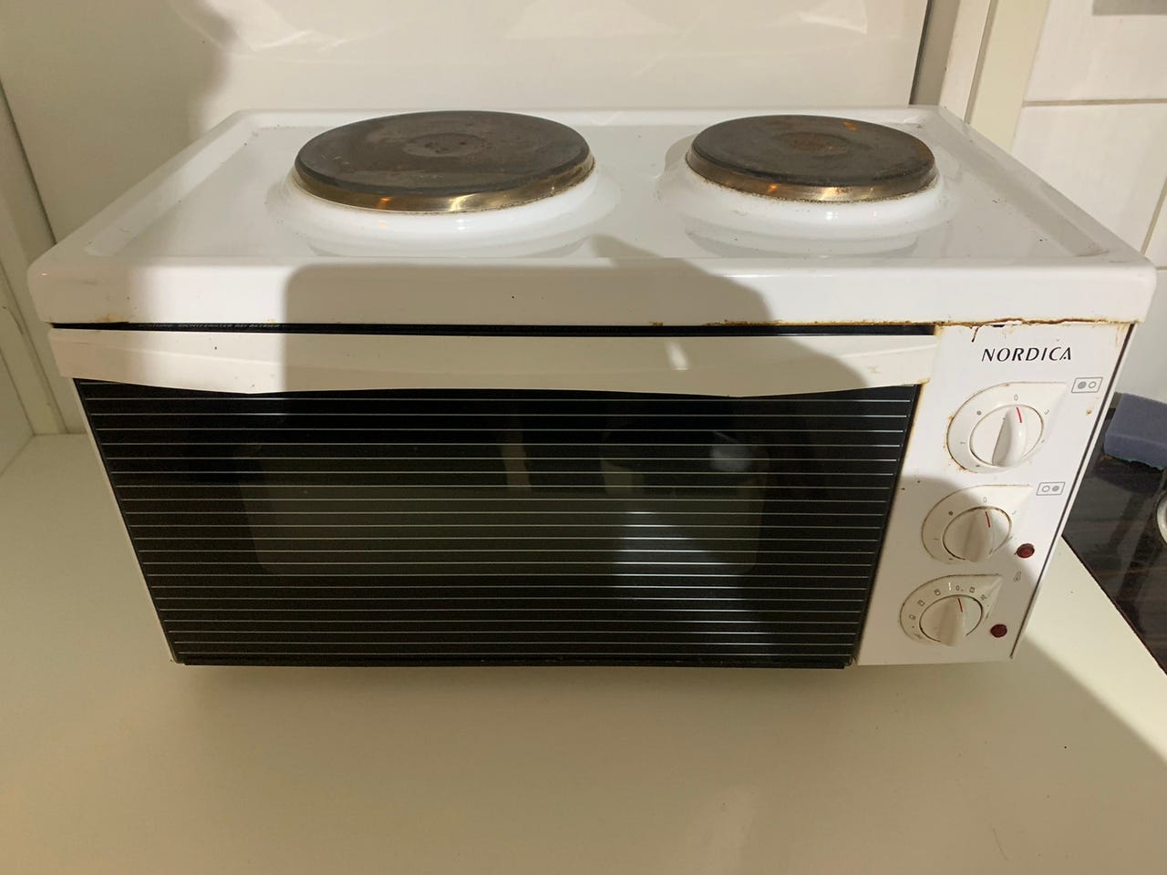 2levyn hella/ uuni | Tori