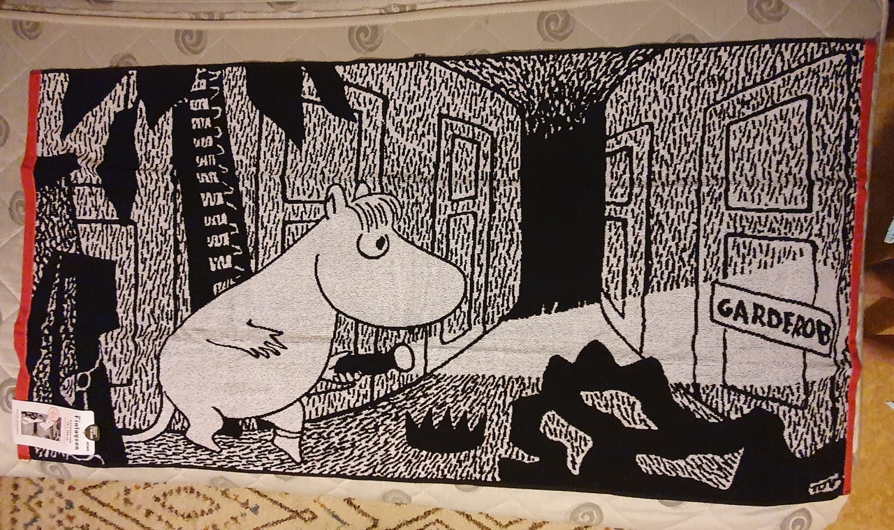 Muumi pyyhe Hiipivä Niiskuneiti | Tori