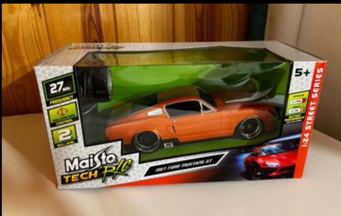 Maisto Tech RC 1967 Ford Mustang | Tori