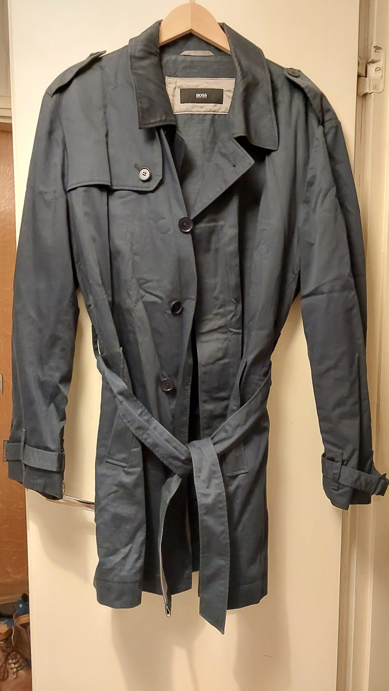 Hugo Boss miesten trenssi/päällystakki | Tori