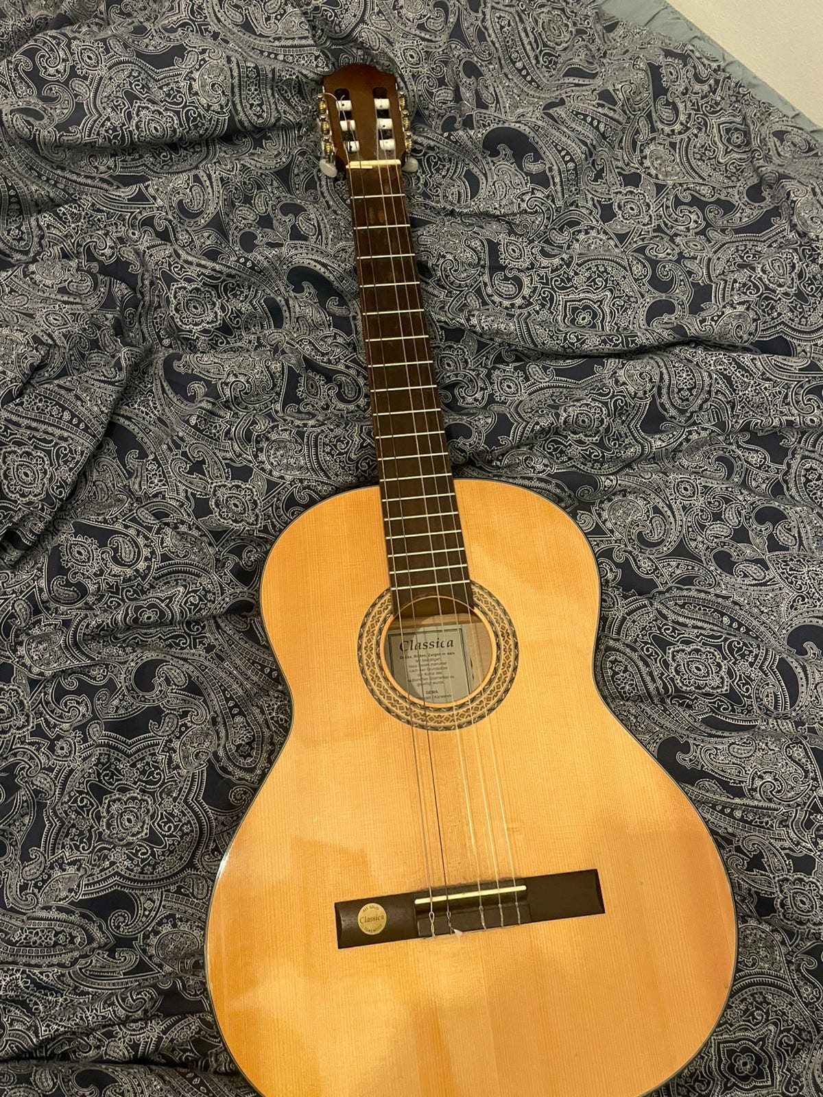 Guitar | Tori