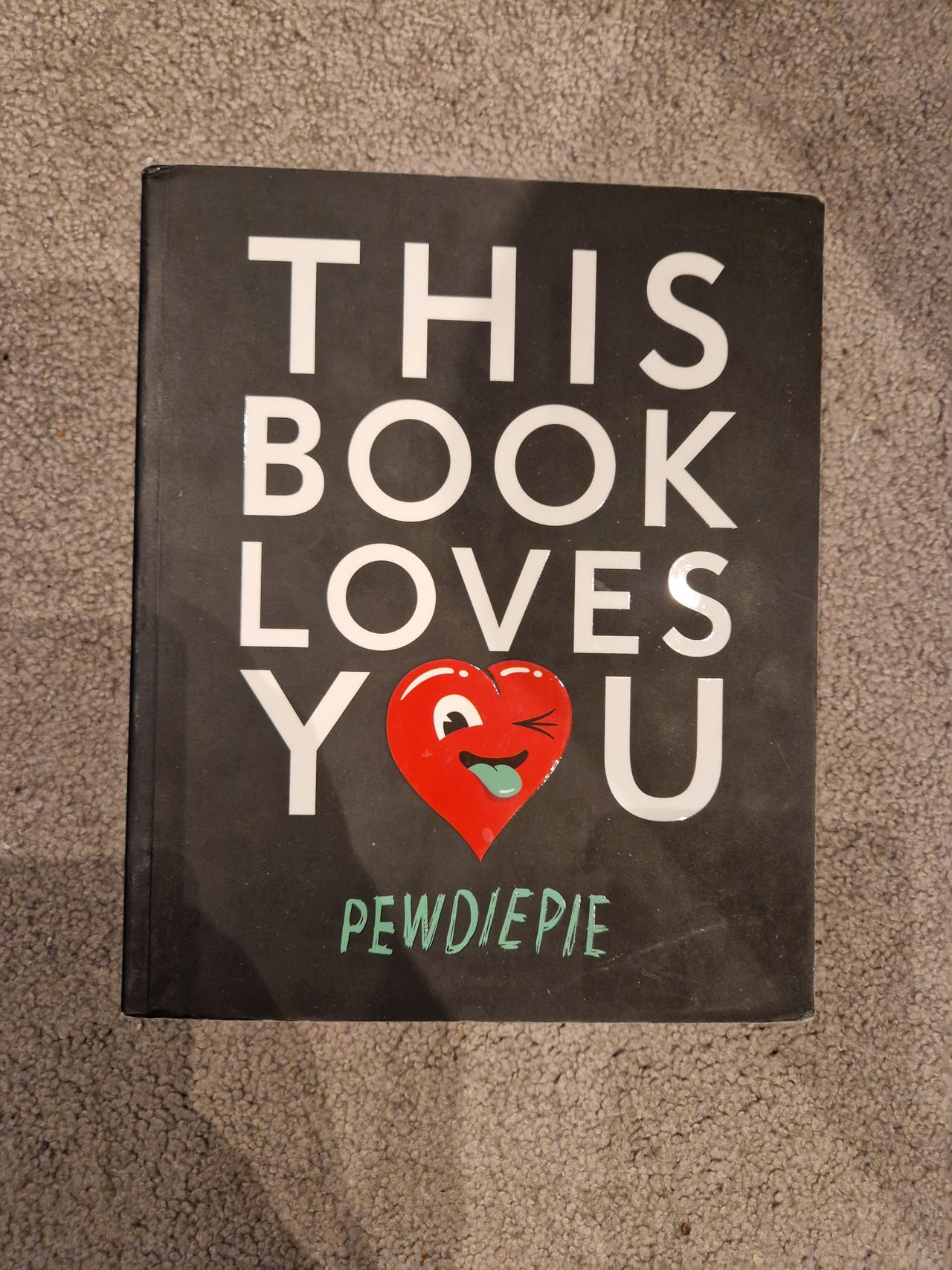 This book loves you | Tori