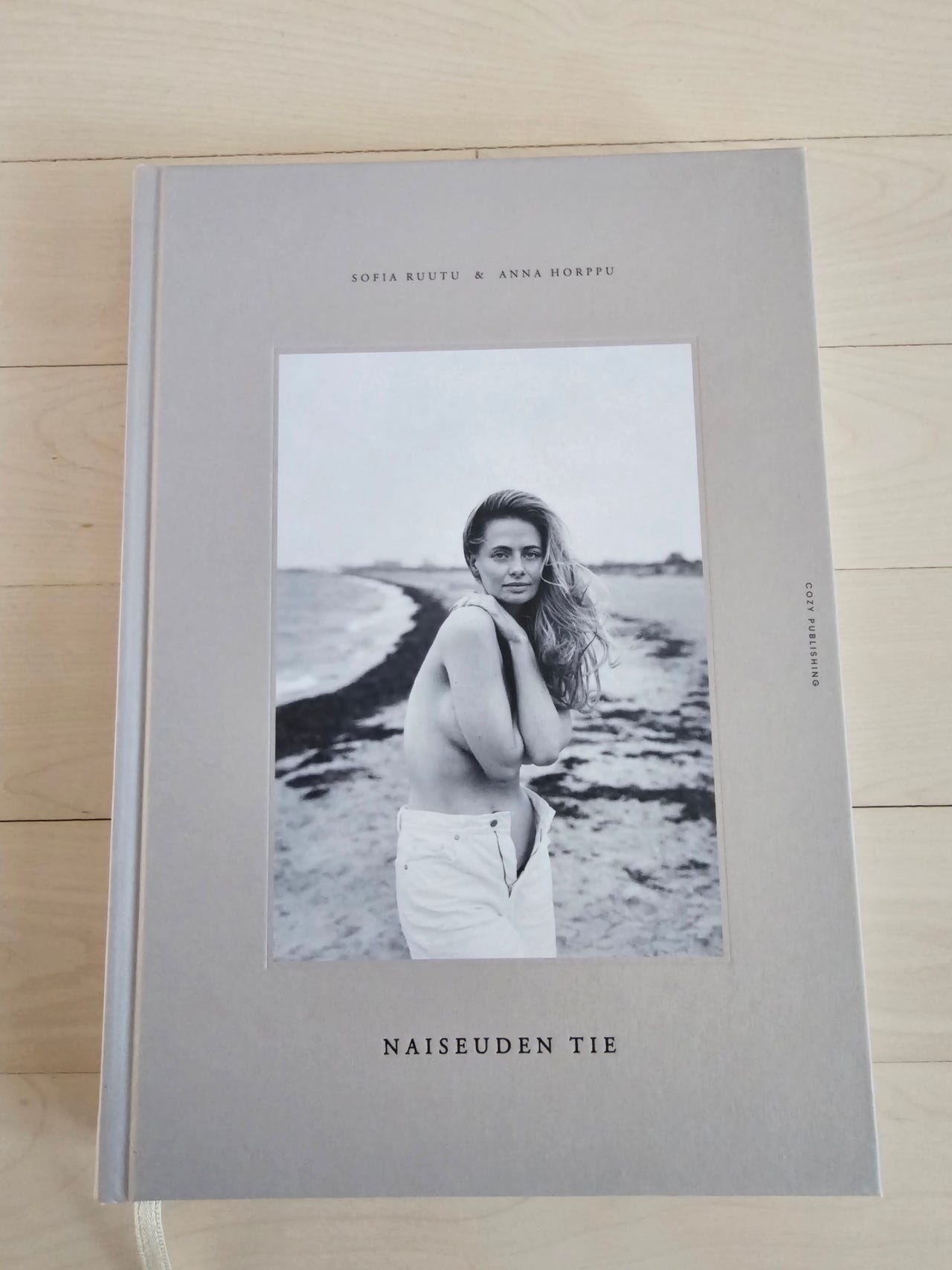 Naiseuden tie, Sofia Ruutu & Anna Horppu | Tori