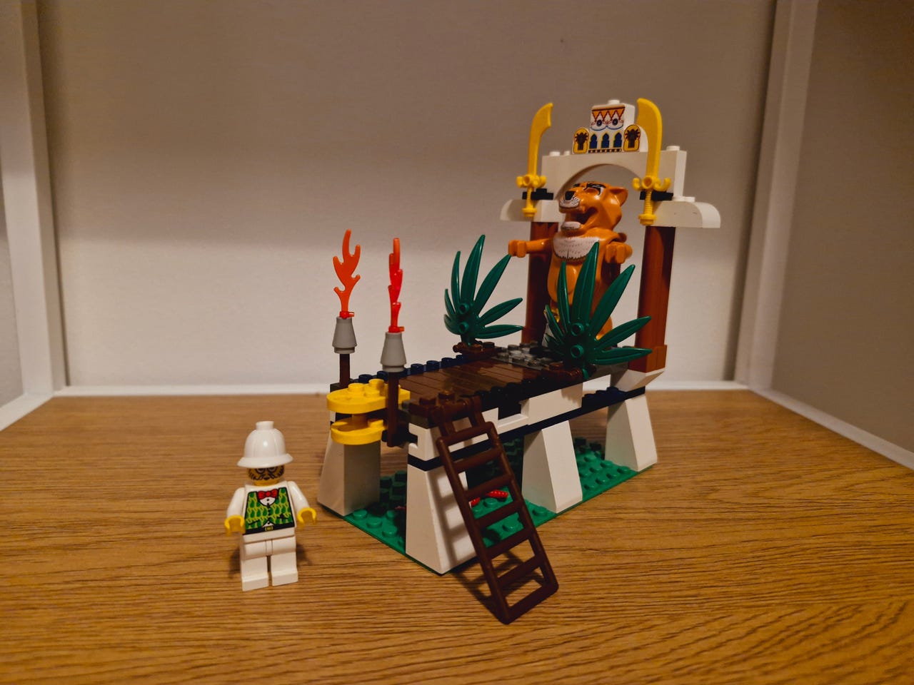 Lego Adventurers 7411 Tyguroah's Roar | Tori