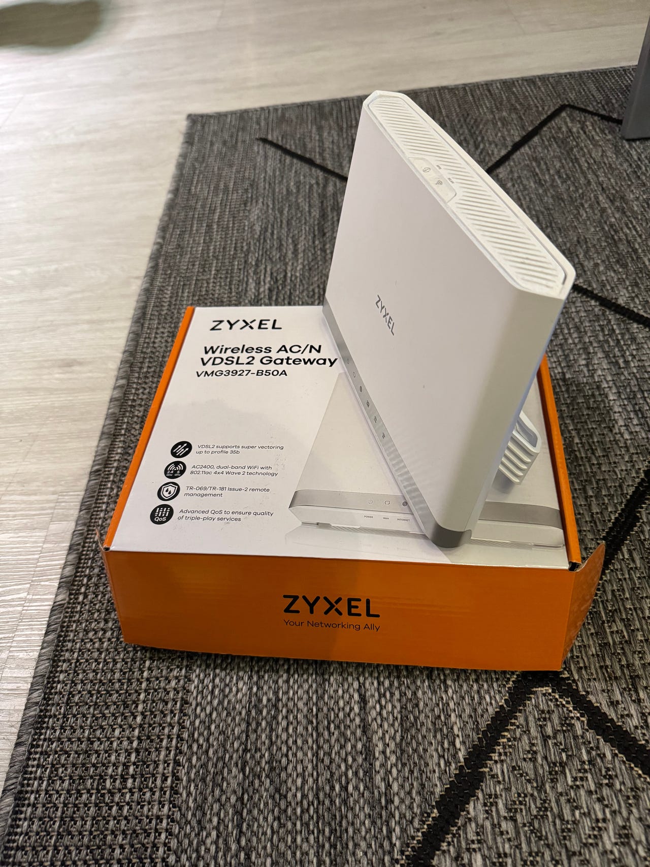 Zyxel VDSL2/ADSL2 VMG3927-B50A modeemi | Tori