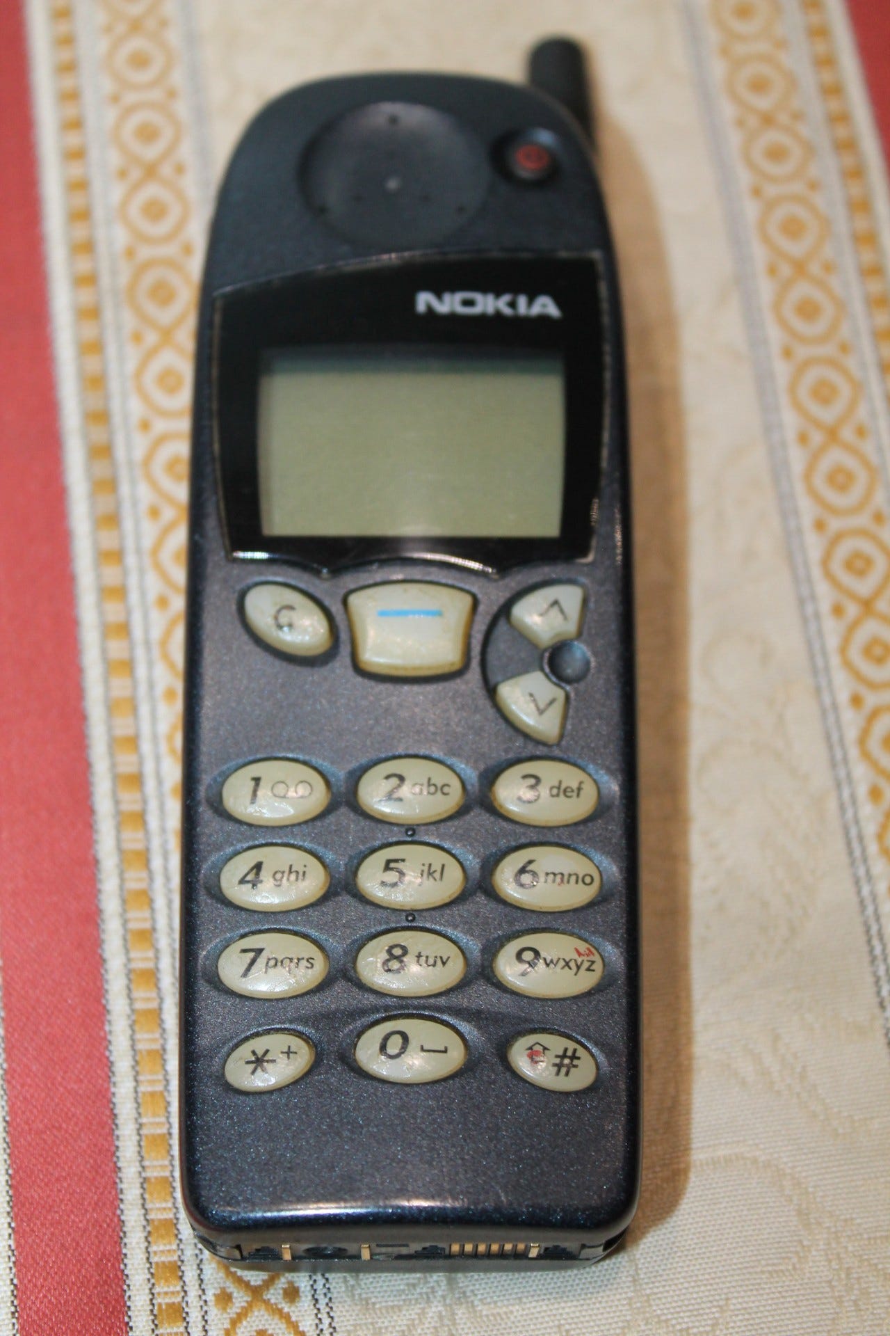 Nokia 5110 matka puhelin 1998 matkapuhelin 90-luku vintage kännykkä | Tori