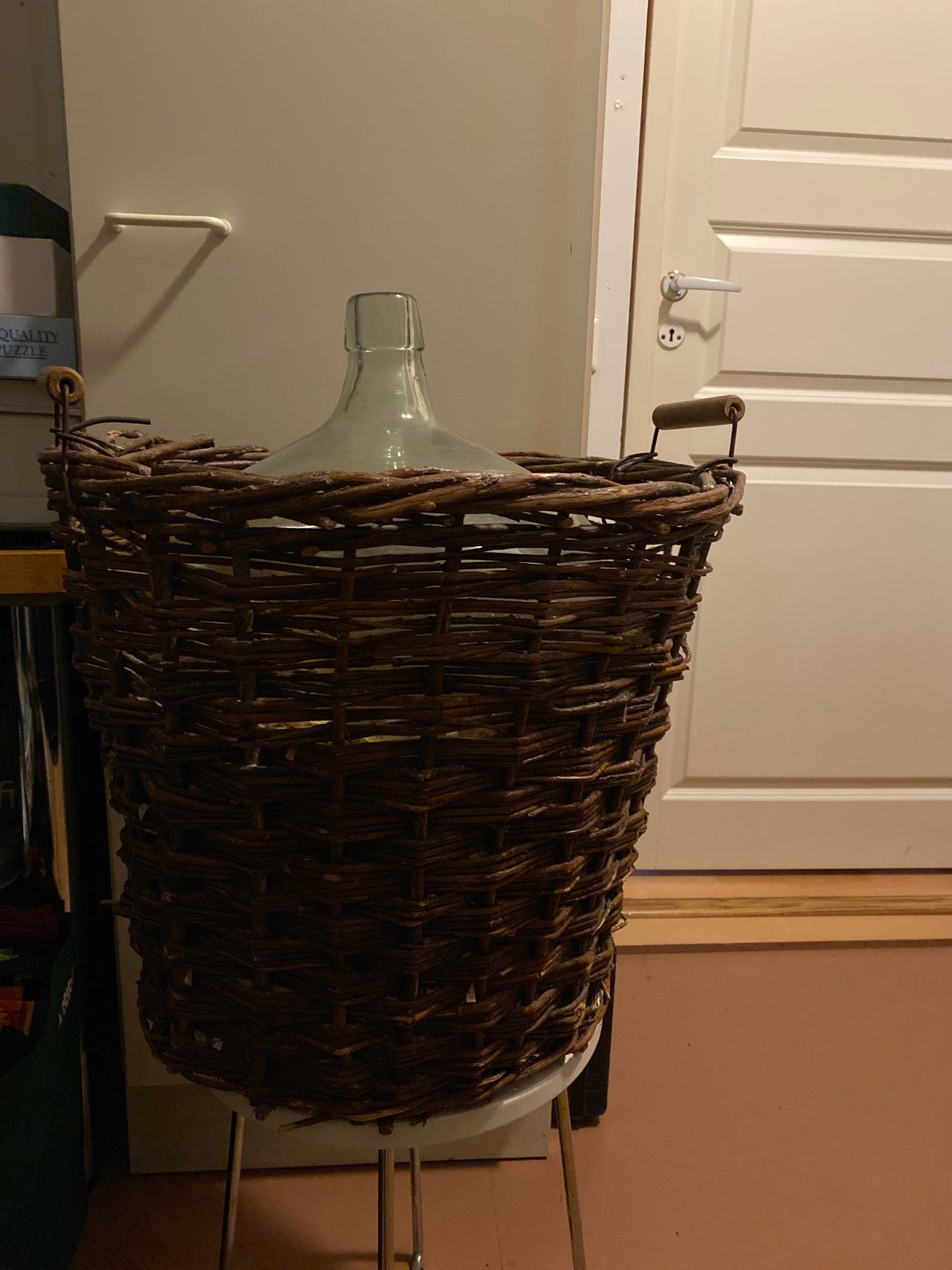 Iso vanha AIV-pullo korilla | Tori