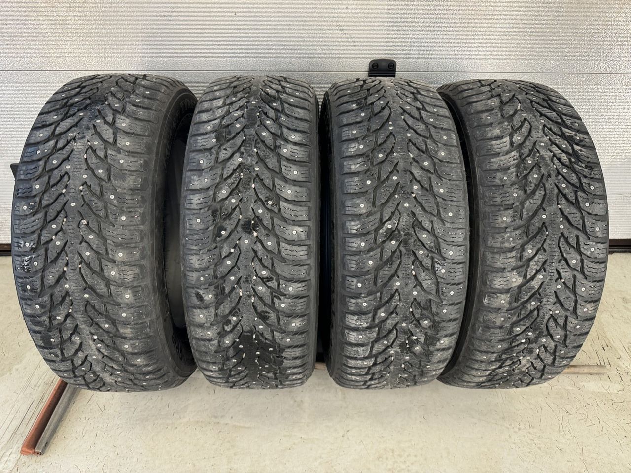 235 60 R18 Nokian Hakkapeliitta 9 SUV 107T | Tori