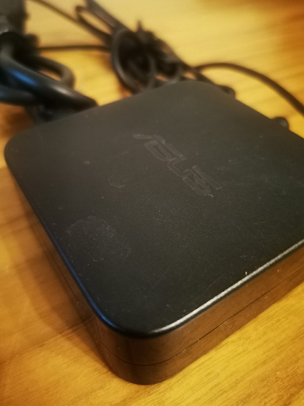 Asus laturi 90W ADP-90YD B | Tori