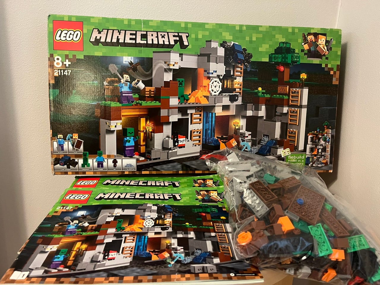 LEGO® Minecraft Kallioseikkailut, 21147 (sis. alkuperäinen paketti) | Tori