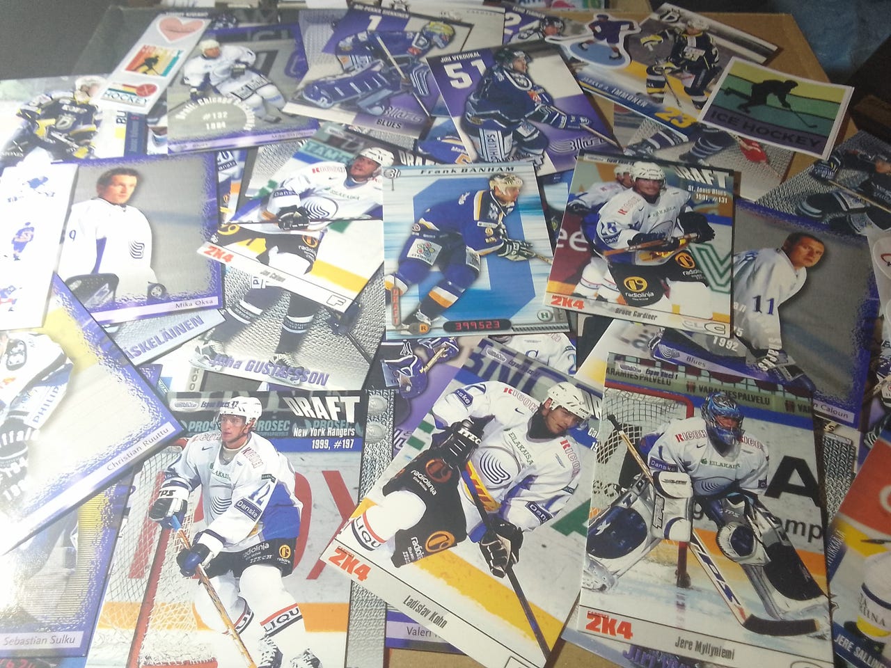 Espoo Blues-jääkiekkokortteja kotiin postitettuna #410 | Tori